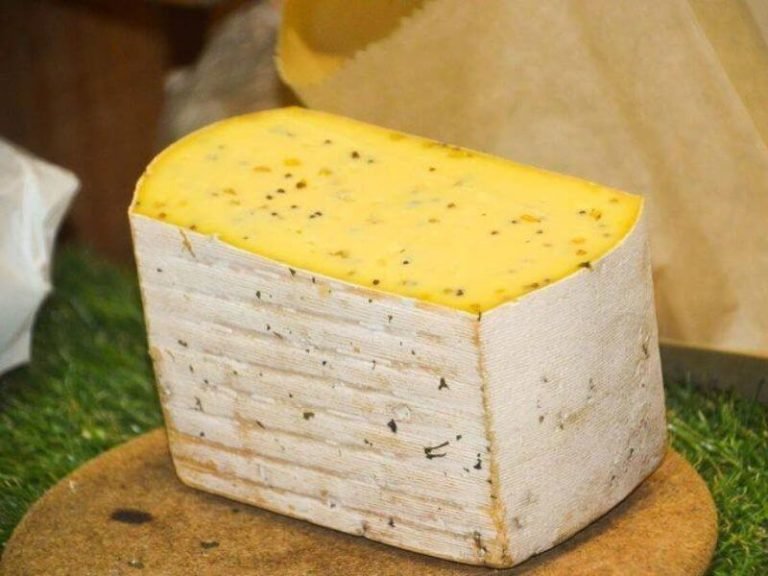 Pepper Jack Cheese - Origin, How is Made and Nutrition. | The Food Wonder